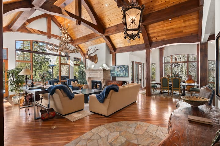 Aspen Highlands Ski-in Escape - Aspen, CO