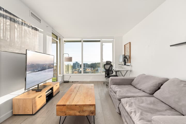 Bright High-rise 1br Condo | Workspace + Near Ubc - Richmond, Canadá