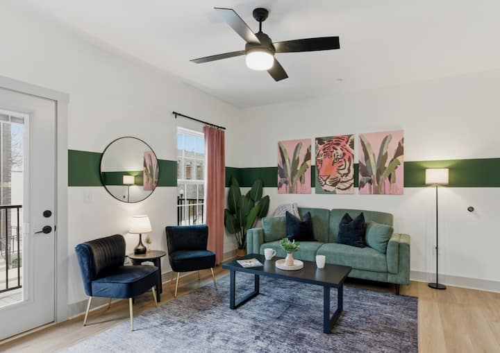 Dwntn Loft Patio + Rooftop - W/d + Workspace - マーフリーズボロ, TN