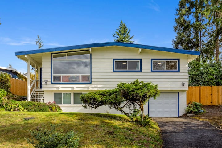 3br Bellevue Comfort: Parking + Pet Friendly - Bellevue, WA