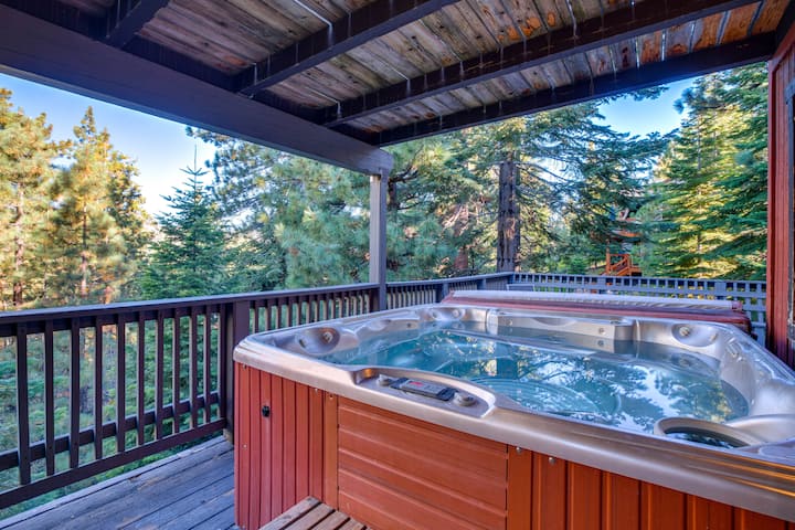 Game Rooms, Sauna & Decks: South Lake Tahoe Home - South Lake Tahoe, CA