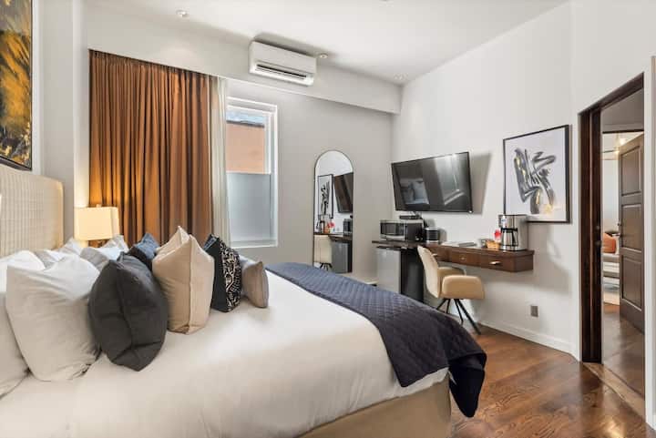 Center Of Aspen 1 Br - Ac, Sundeck, Hot-tub! - Aspen, CO