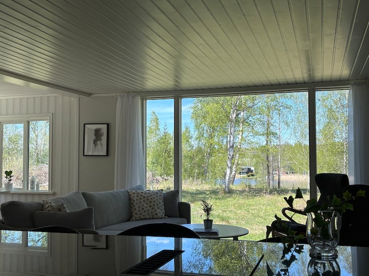 Newly Renovated Lakeview Home Near Eskilstuna - Eskilstuna