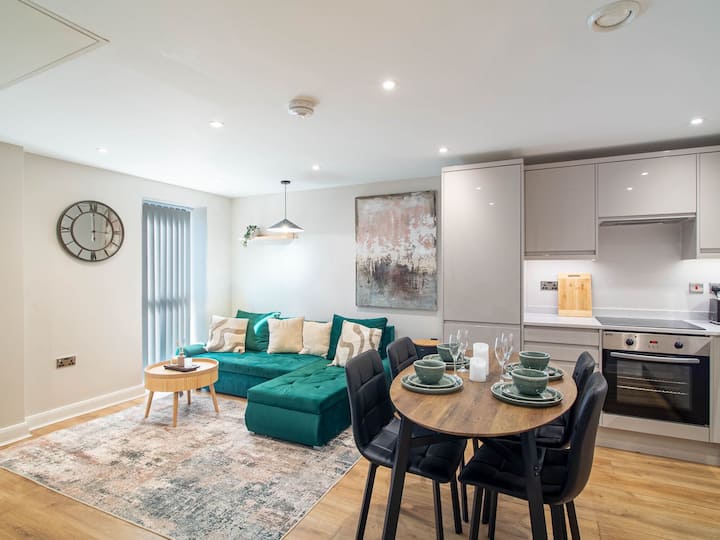 Leeds Arena Luxury 2 Bedroom Apartment - University of Leeds