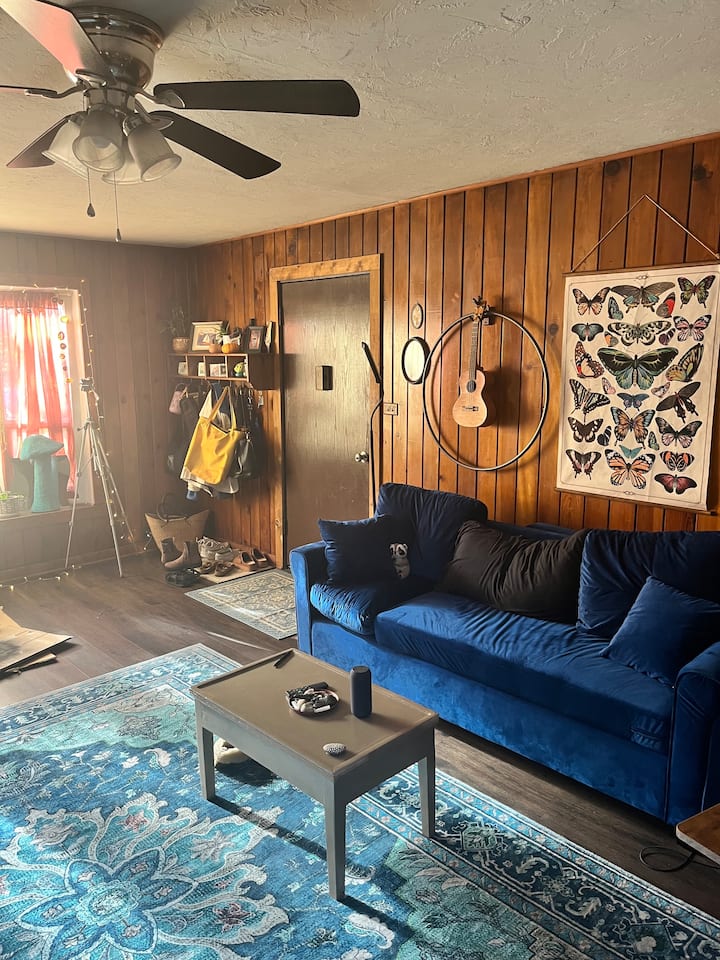 Sweet One-bedroom Home Near Beautiful Mt Shasta - McCloud, CA