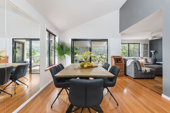 Cosy Coastal House | Pet Friendly - Byron Bay