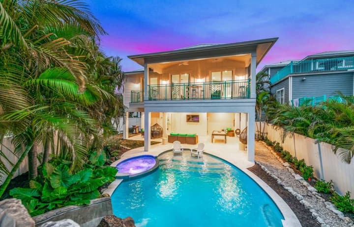 On The Rocks – Walk To Beach & Siesta Key Village! - Siesta Key, FL