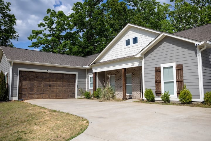 A Home Away From Home - Oxford, MS