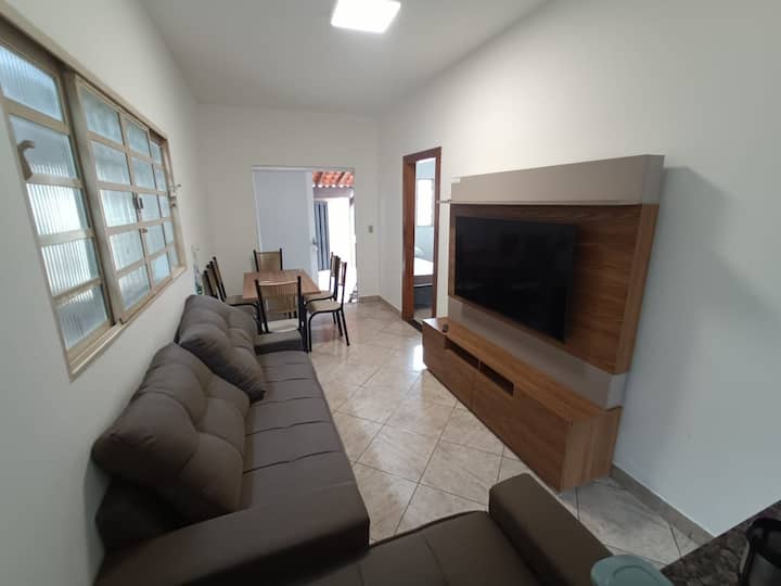 Casa Para 8 Pessoas. Custo/beneficio - Sete Lagoas
