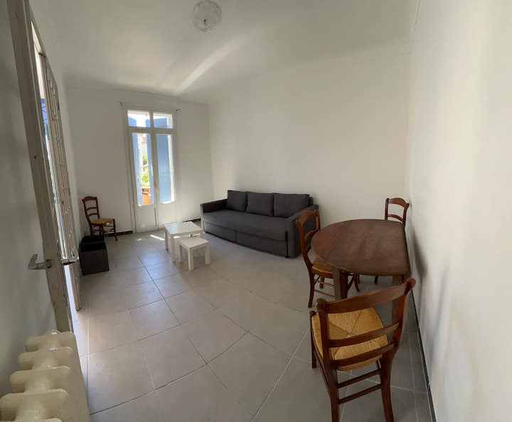 Haut De Villa Avec Terrasse Idéalement Située - Aix-en-Provence