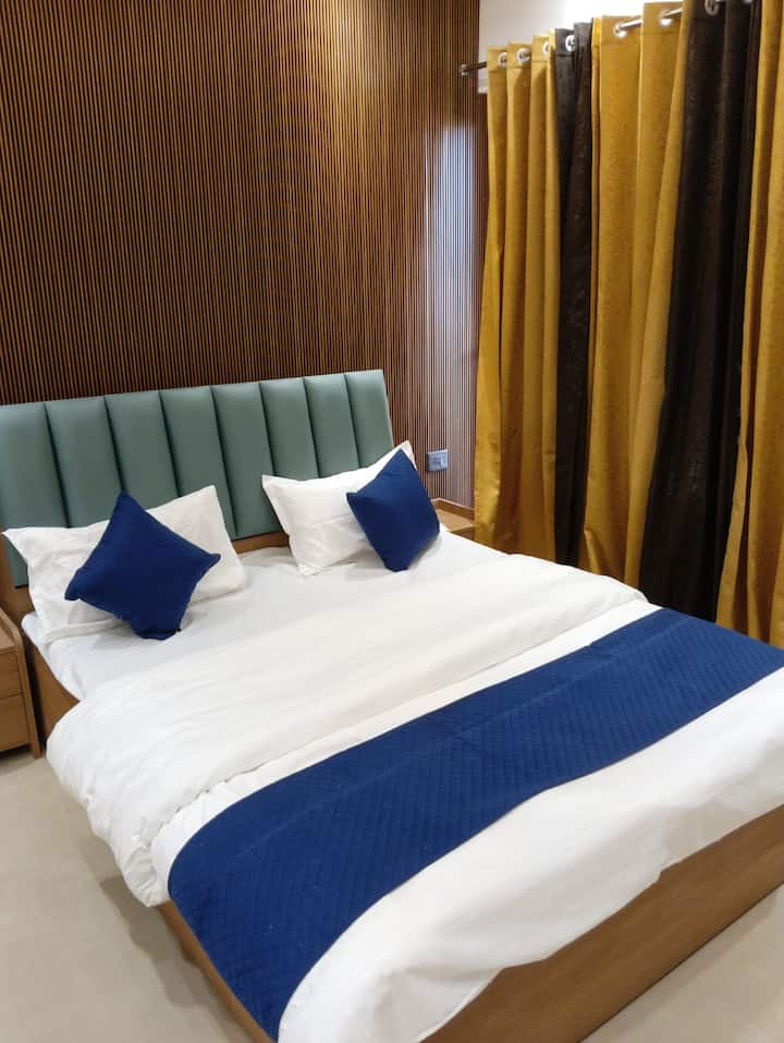 Home In Lucknow - Lucknow