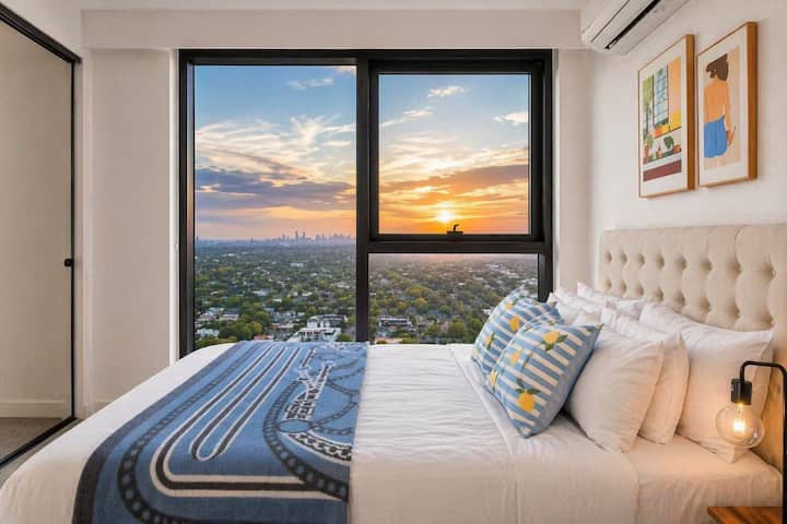 Stunning City Views | Luxury 3br | Box Hill Skyone - Box Hill