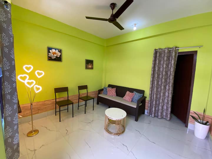 Aioc Guest House, Prime Location, All Facilities. - Pasighat