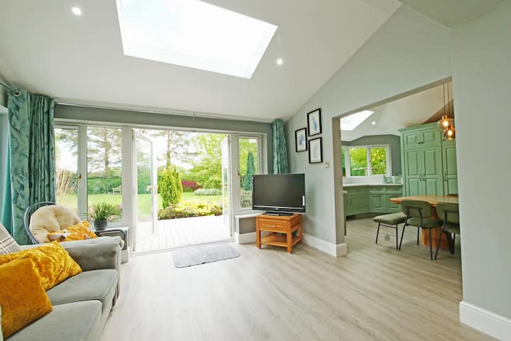 Willow House Sleeps 8 Parking And Pool. - Selby