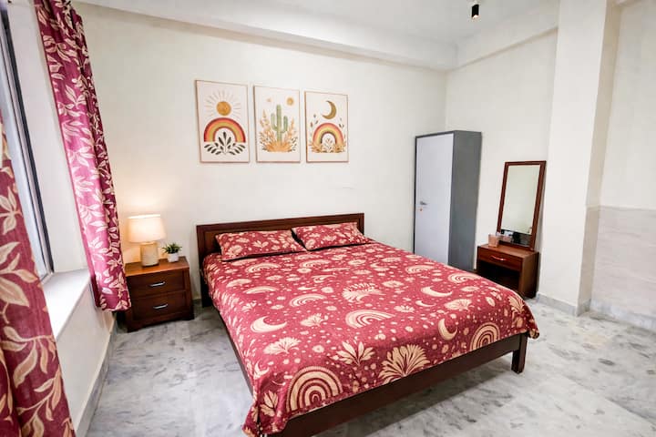 2bhk Apartment With Lift Access - Howrah