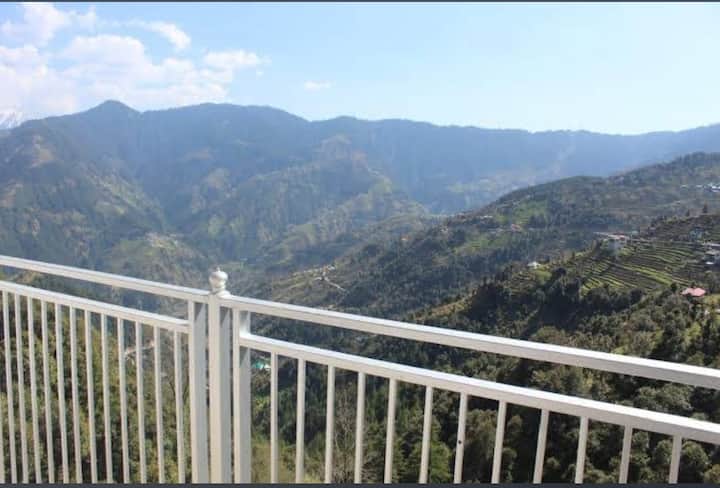 Mountain View Rooms In Khajjiar | Peaceful Stay - Chamba