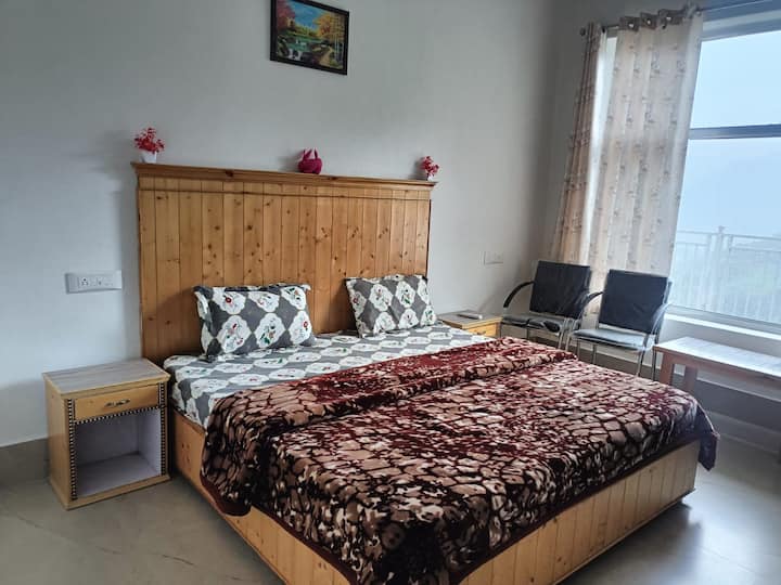 Mountain View Rooms In Khajjiar | Peaceful Stay - Khajjiar