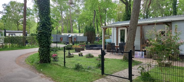 Detached Property With Private Hot Tub In Hoenderloo - Arnhem