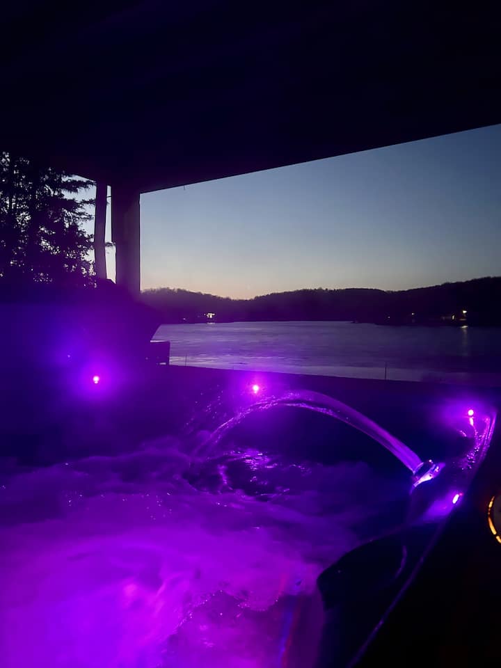 Waterfront Retreat With Hot Tub Near Colgate - Hamilton, NY