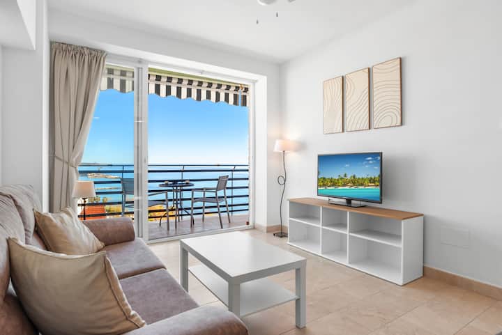 Beachside Apartment In Central Marbella - Marbella
