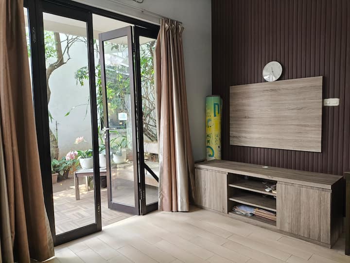 Casa Linear - Cozy Little House In The Suburbs - Jakarta