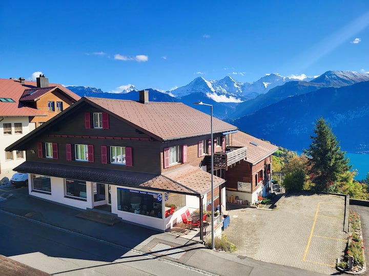 Cozy Chalet With Incredible Mountain Panorama - Interlaken