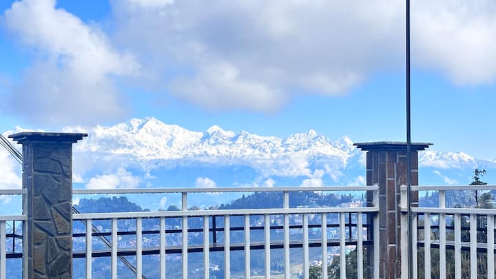 Cozy Little Nest In Darjeeling |Mountain View. - Darjeeling