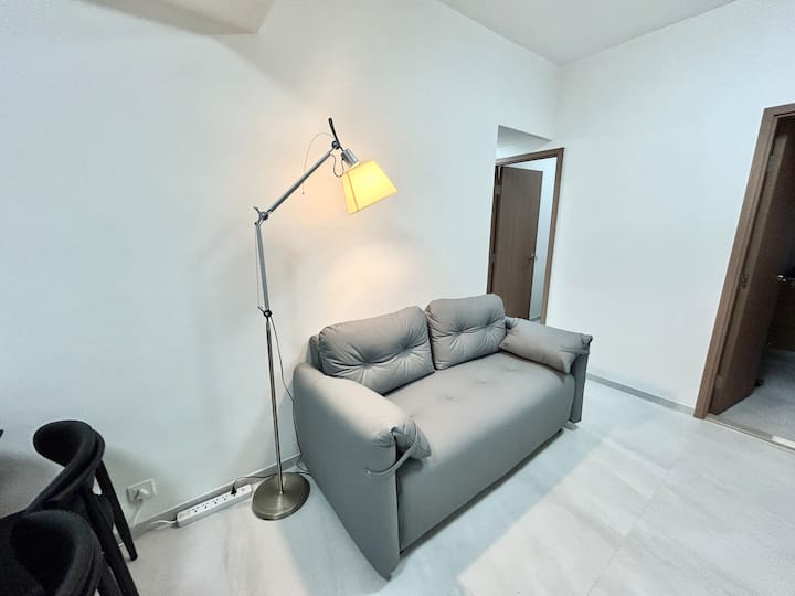 Spacious 3-bedroom Condo @ Mong Kok｜3-min Mtr - Hong Kong