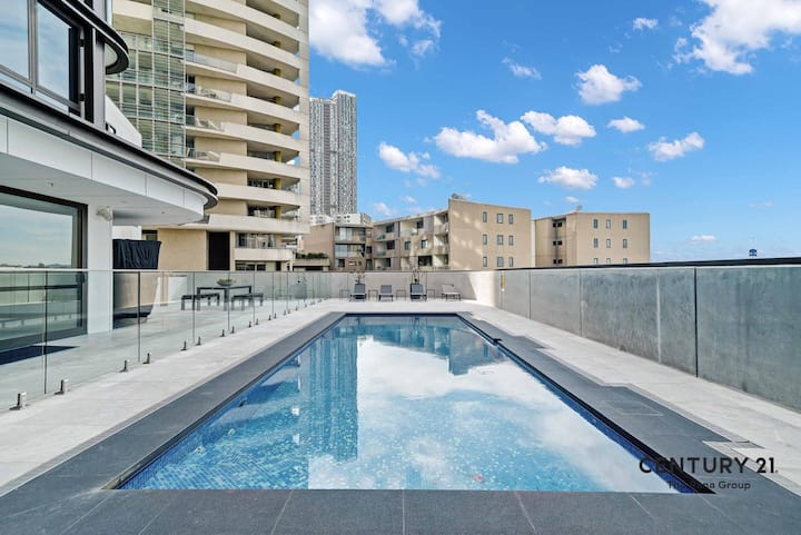 Lux 2 Bed 2 Bath Pool. Walk To Parramatta, Dining - Fairfield