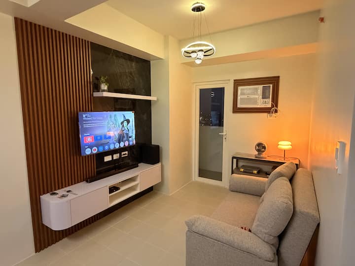 The Serenity Corner Two
Full 1br 42sqm W/ Balcony - Biñan