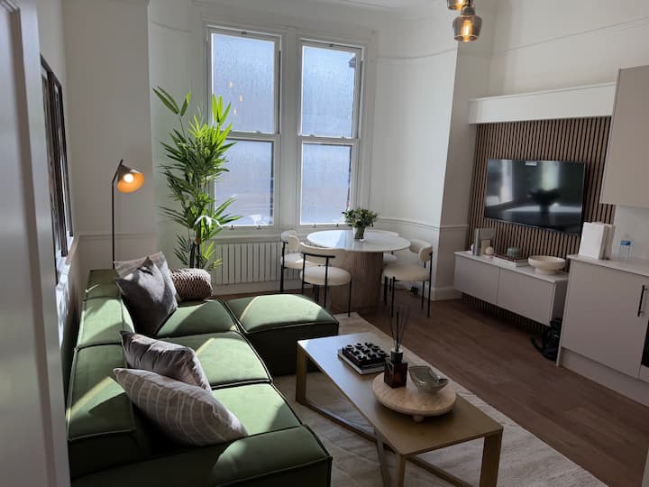 Prime Location! 2br Flat Walk To Paddington - London