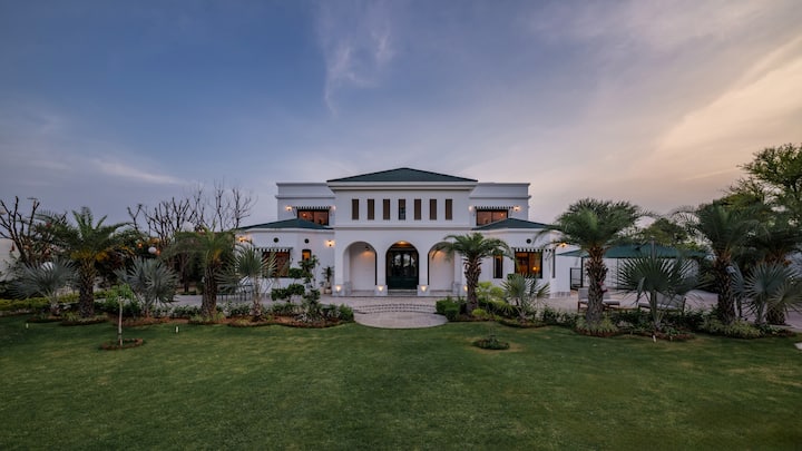 Private Luxury Columbian Styled Villa. - Jaipur