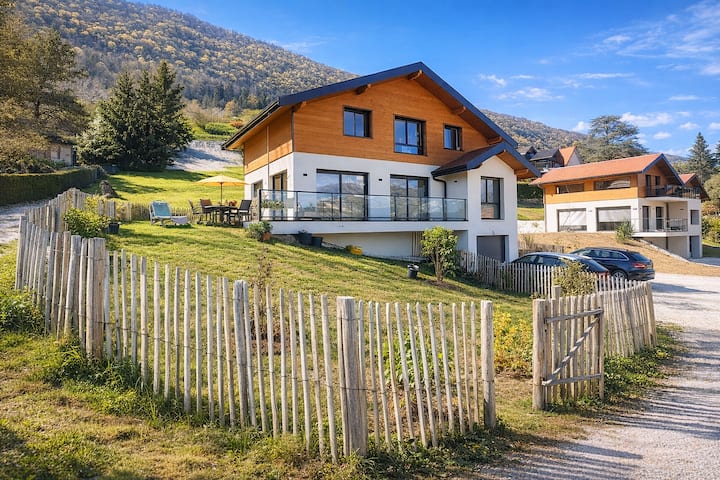 Maison Avec Vue Exceptionnelle Sur Les Montagnes - Lac d'Annecy