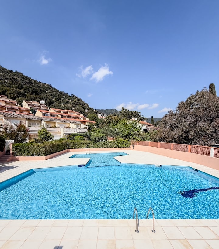 Escapade Au Soleil - T2 - Piscine - Clim - Le Lavandou