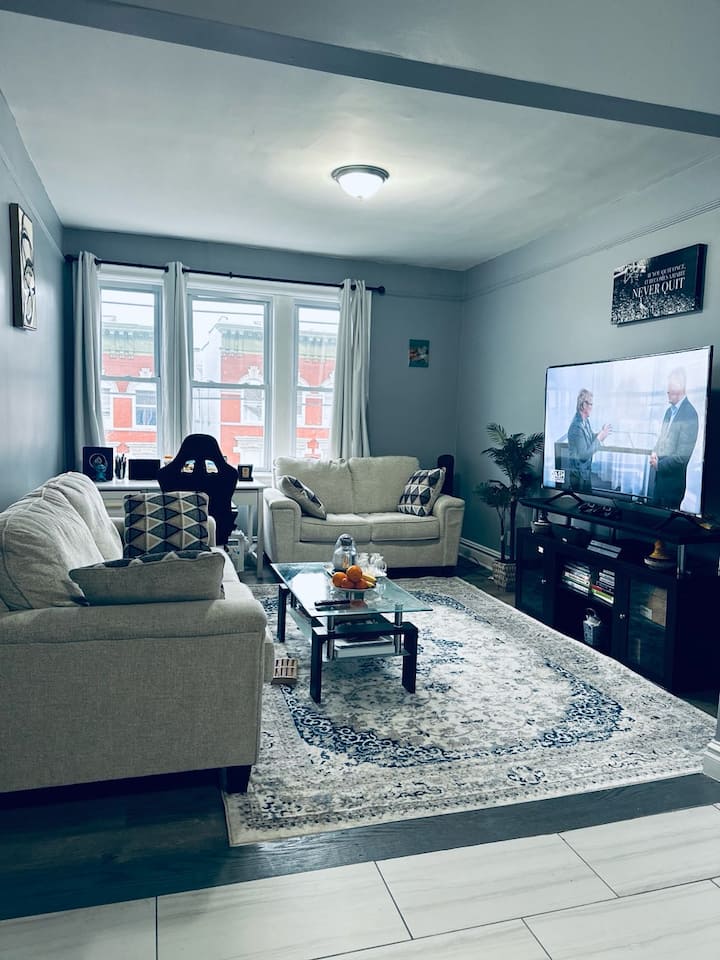 Beautiful Apartment Near Lincoln Park - Jersey City, NJ