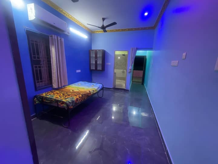 Peaceful Place Near Bypass And Bus Stand. - Viluppuram