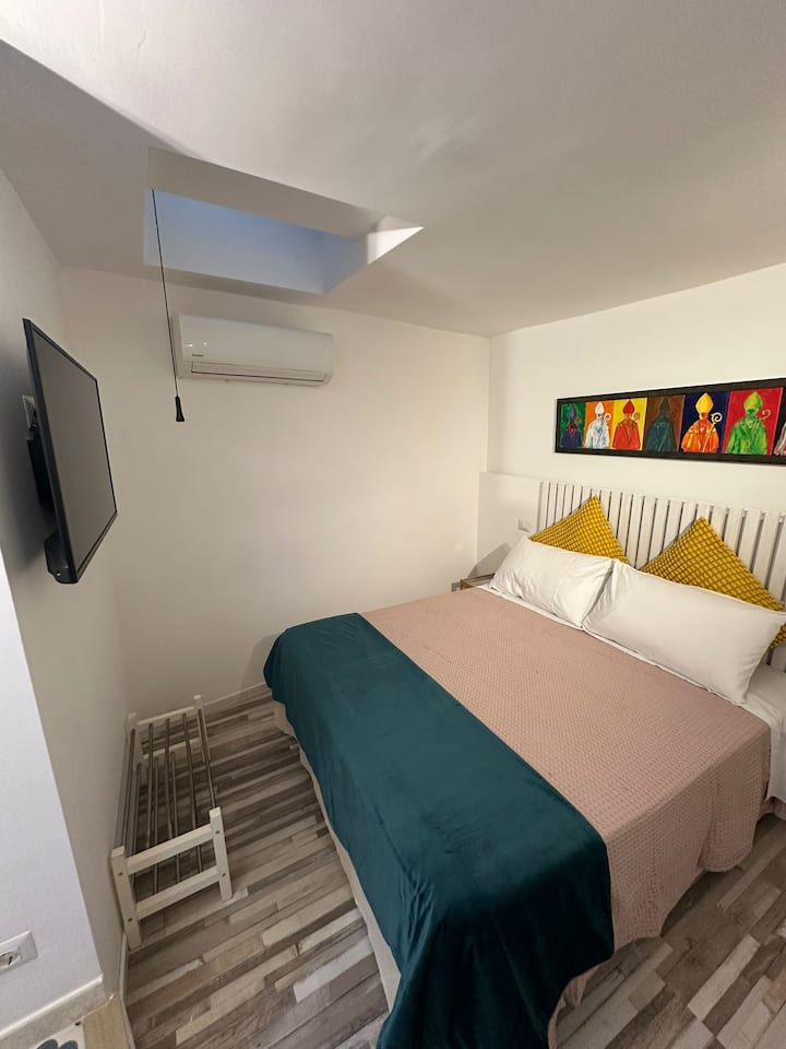 Tribunali Apartaments Room3 - Naples