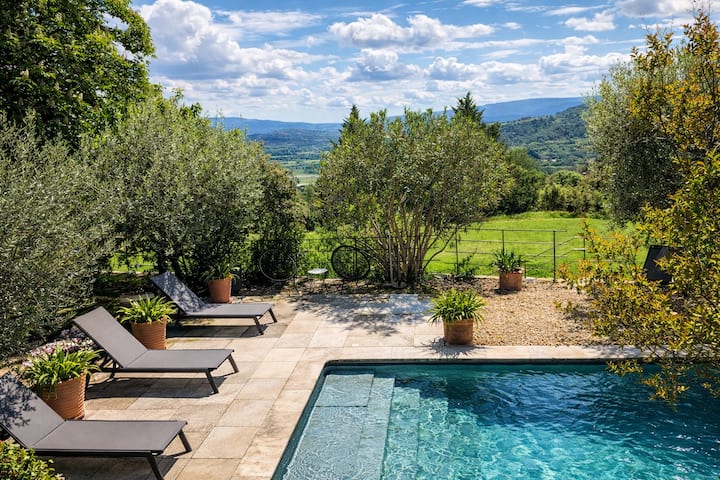 Mas Provençal Avec Piscine Et Vue Sur Le Luberon - Gordes