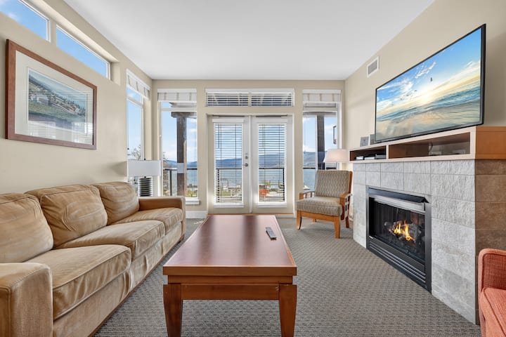 Ultimate Lakeside Paradise In West Kelowna - Canada