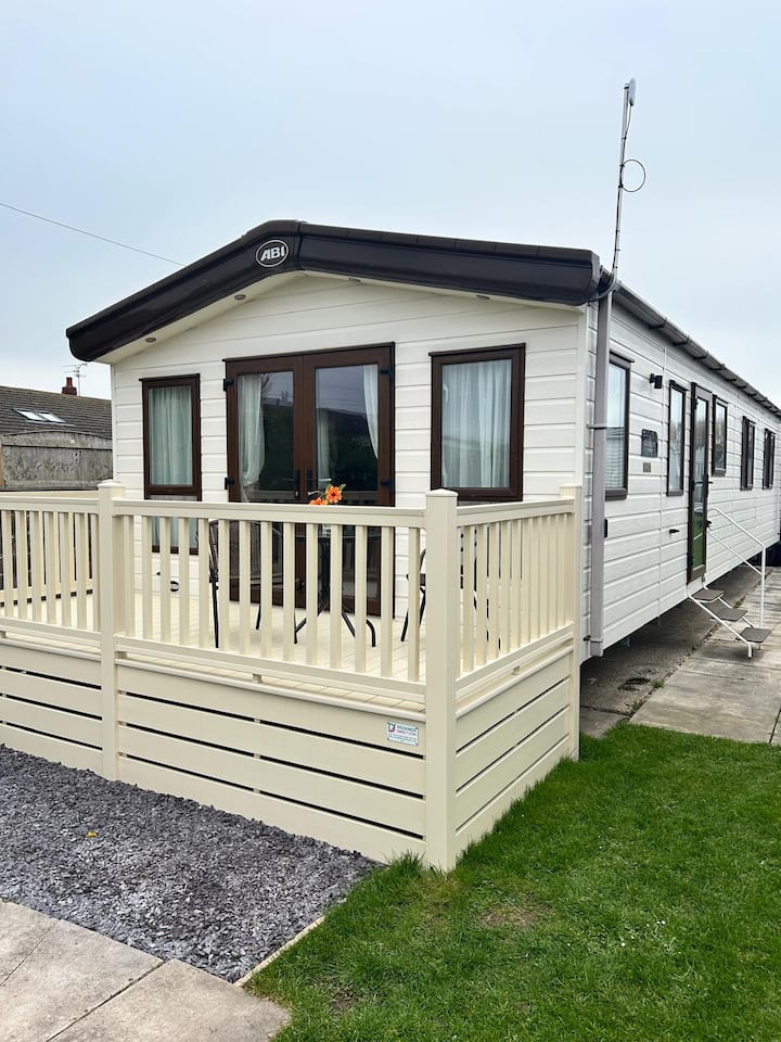 Holiday Home In Lido Beach Prestatyn By The Sea - Rhyl