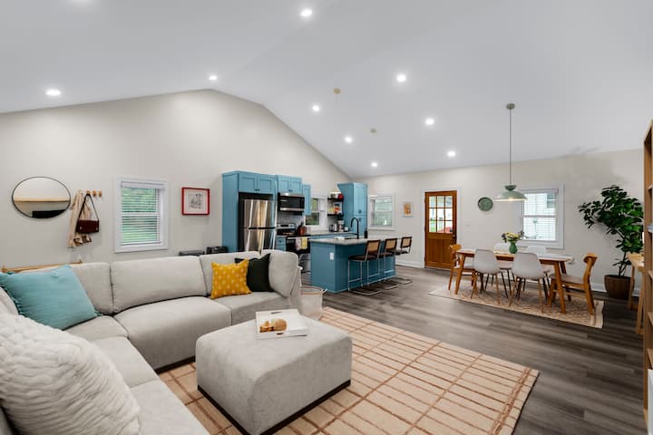 The Blue House - Harrisburg, PA