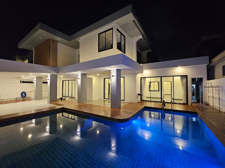 Mew Cozy Villa, Near Beach, Walking Street And 711 - Pattaya