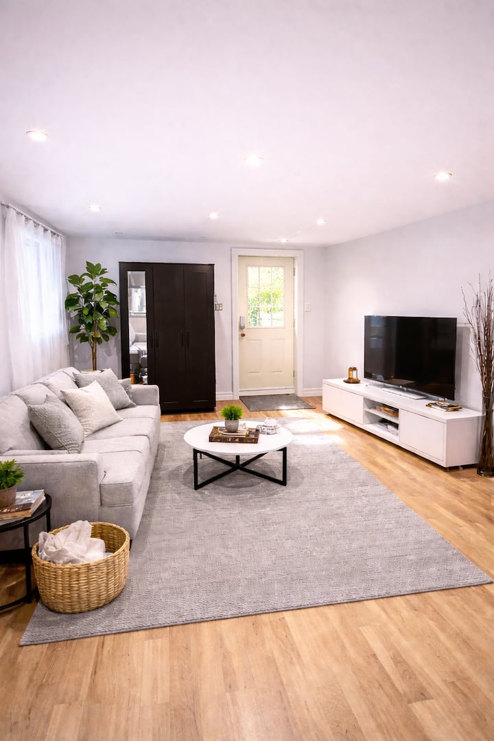 Serene Stay Laval - Laval, Canada