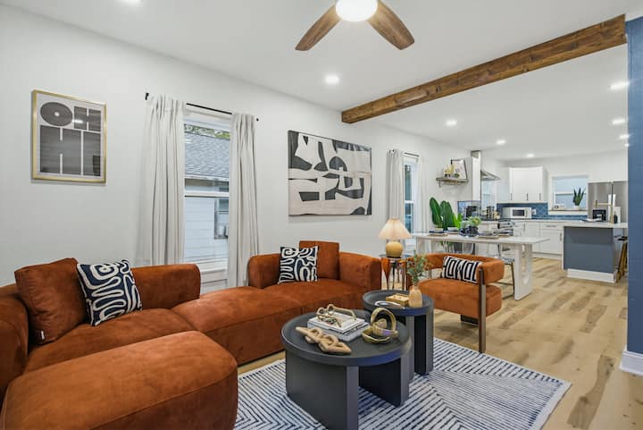 Graffiti Blues | Fun 2br | Snookball + Firepit - Pensacola, FL