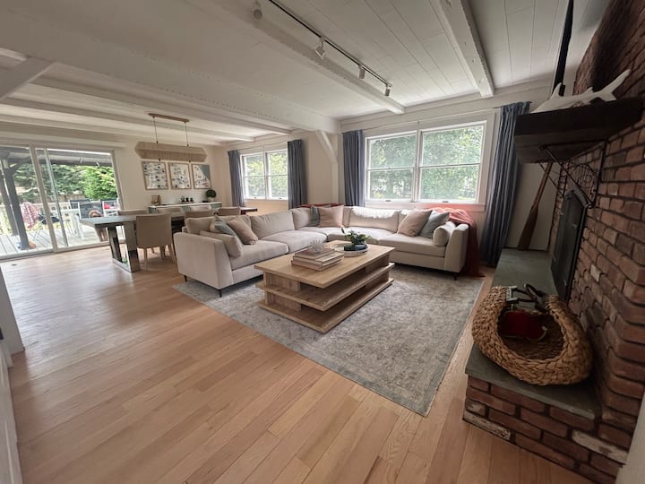 Greenport Coastal Retreat W/ Beach Access - Greenport, NY