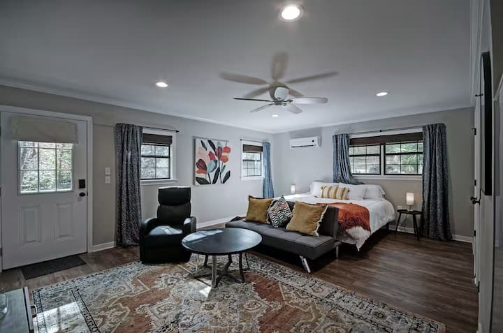 Hickorysuite: Safe&central By Wholefoods&hospitals - Jackson, MS