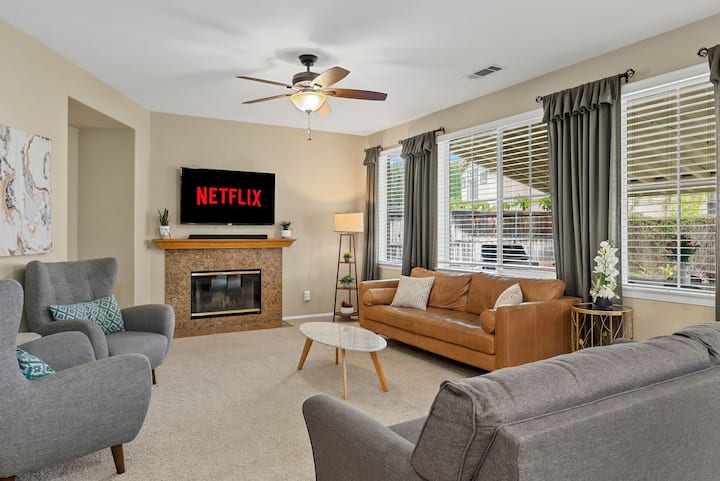 Rancho Retreat - 5br, Bbq Patio, Near Airport - Rancho Cucamonga, CA