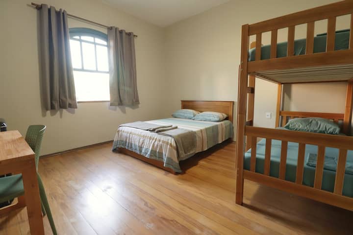 Quarto I - No Centro De Jundiaí - Jundiaí