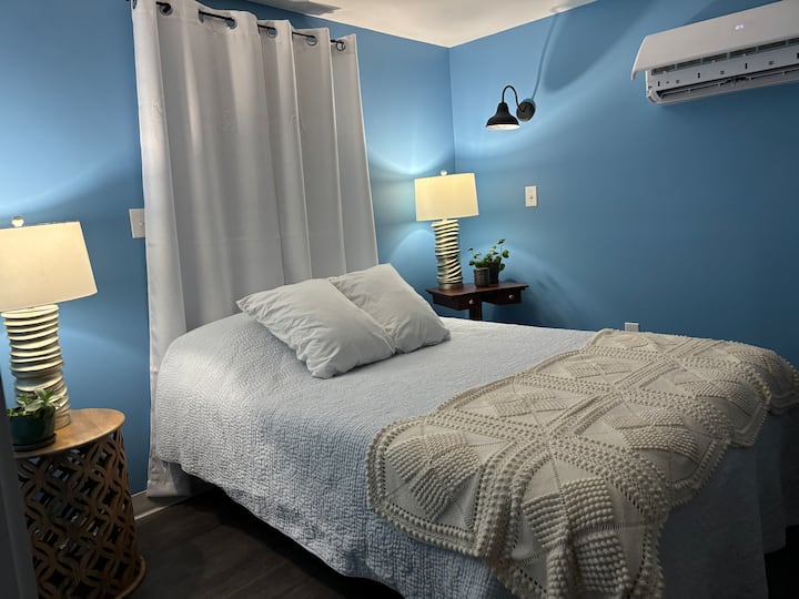 Private Serenity Cottage • Parking • Washer/dryer - Charleston, SC