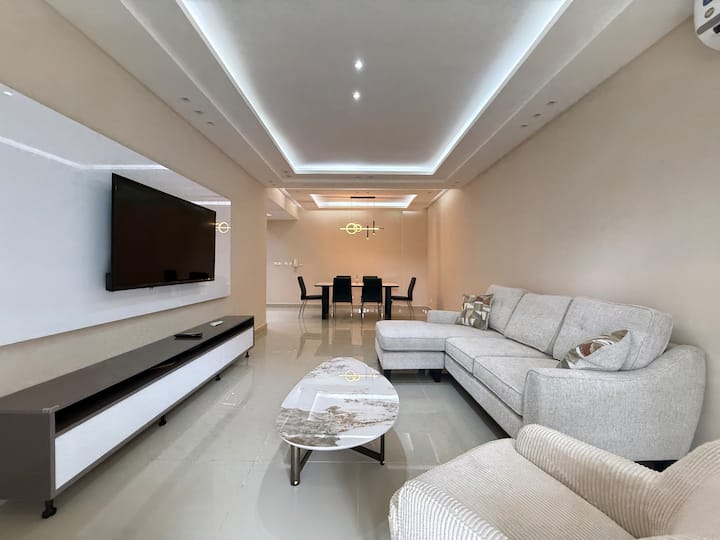 T2 No Safira Talatona | Piscina & Segurança - Angola